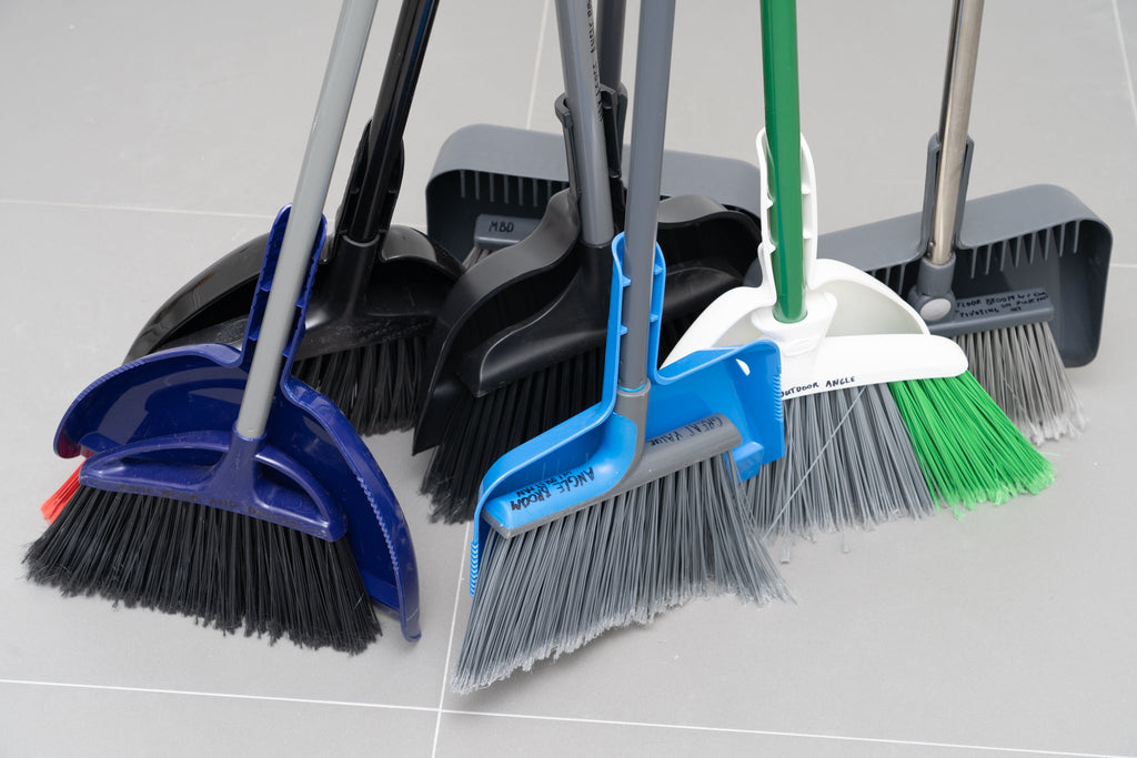Sweeping it Clean: A Comprehensive Guide to Brooms and Dustpans ...